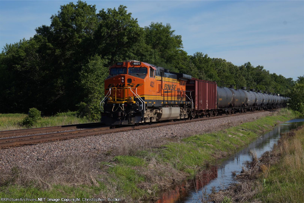 BNSF 4021